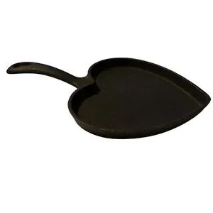 Galerie | Kitchen | Galerie Heart Shaped Cast Iron Skillet Valentine ...